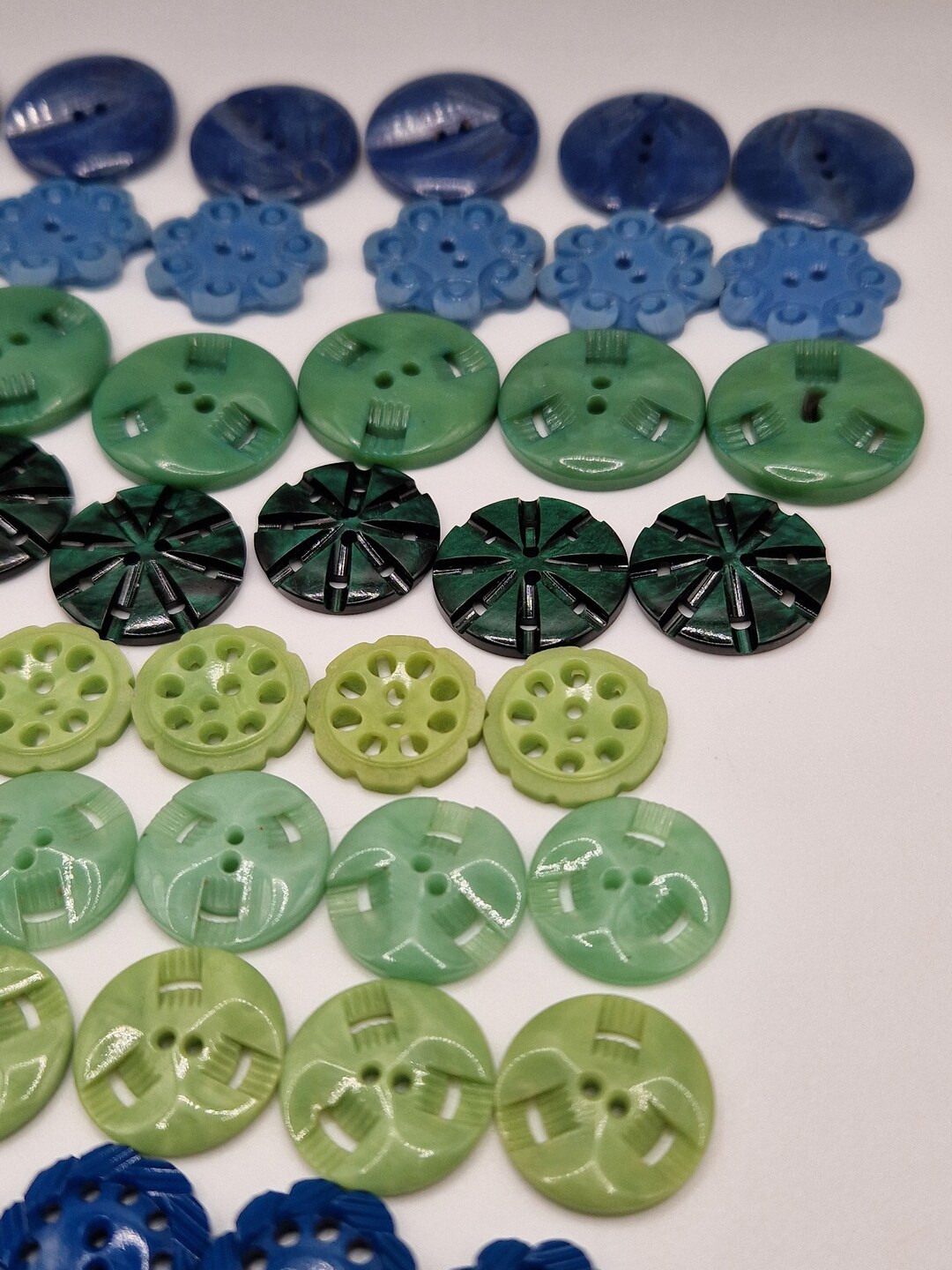 Job Lot Buttons Bundle, 1950s Green, Blue, Pink, Red Black, Plastic ...