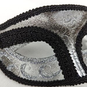 Trojan Warrior Black & Silver Men's Masquerade Mask Costume Party Eye ...