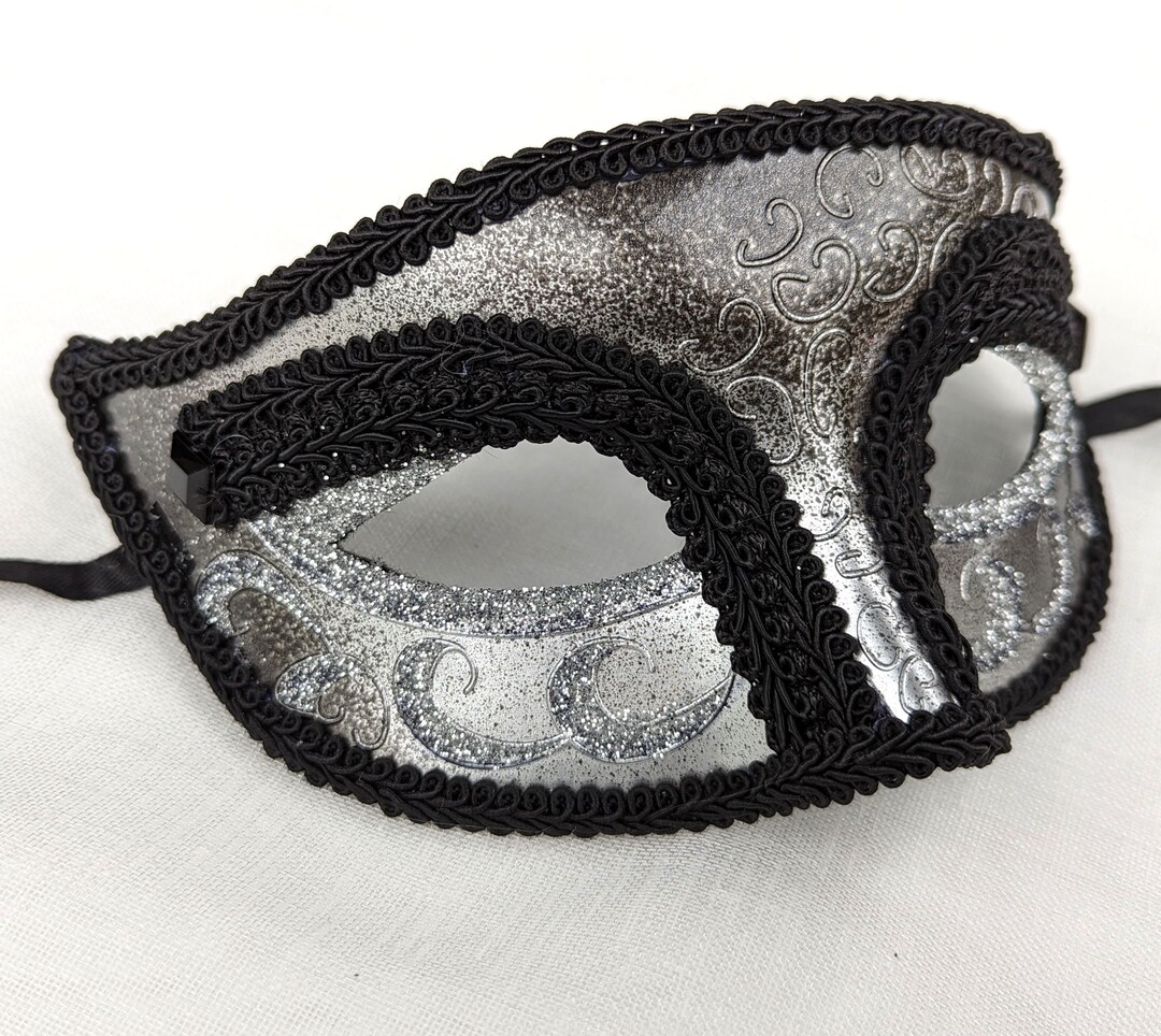 Trojan Warrior Black & Silver Men's Masquerade Mask Costume Party Eye ...