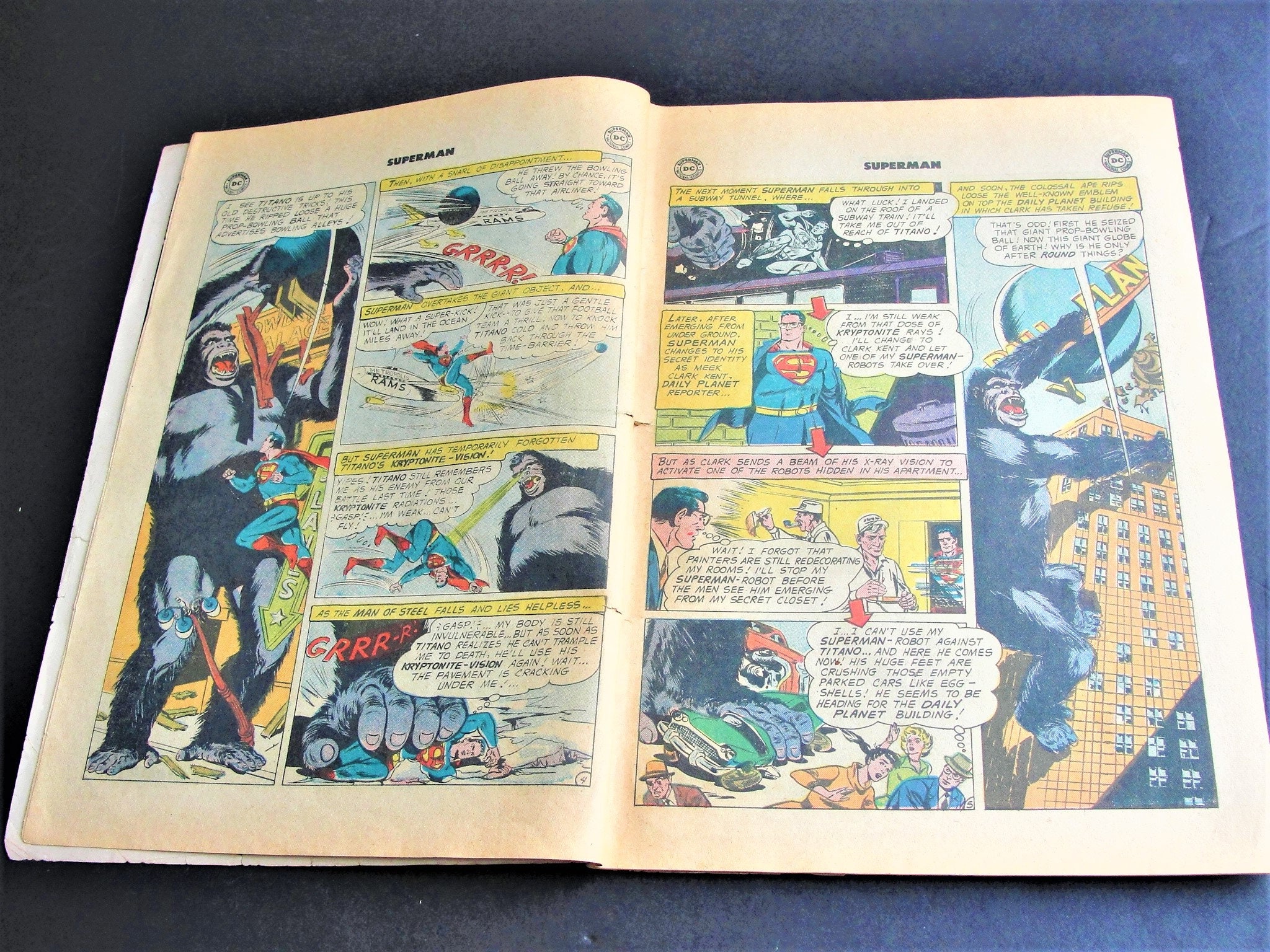 Superman 1st Series 138 Titano the Super-ape poor 0.5 cover Split ...