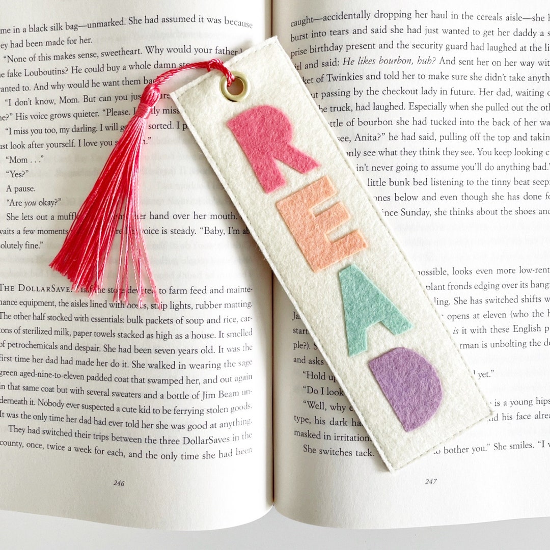 Felt "read" Bookmark: Handmade Bookish Gift - Etsy