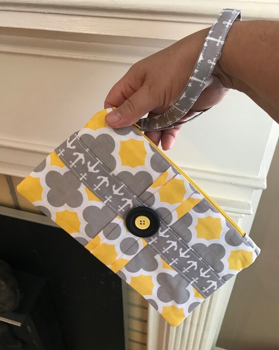 Handmade Wristlet Coin Purse | semashow.com