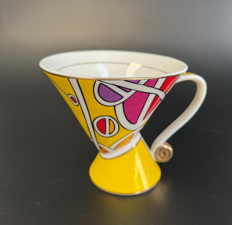 Art Deco Cup and Saucer Leonardo Collection Whimsical Abstract Wave Art ...