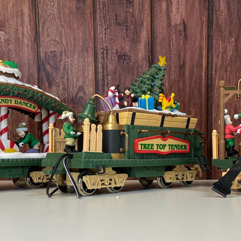 Noel Train - Etsy