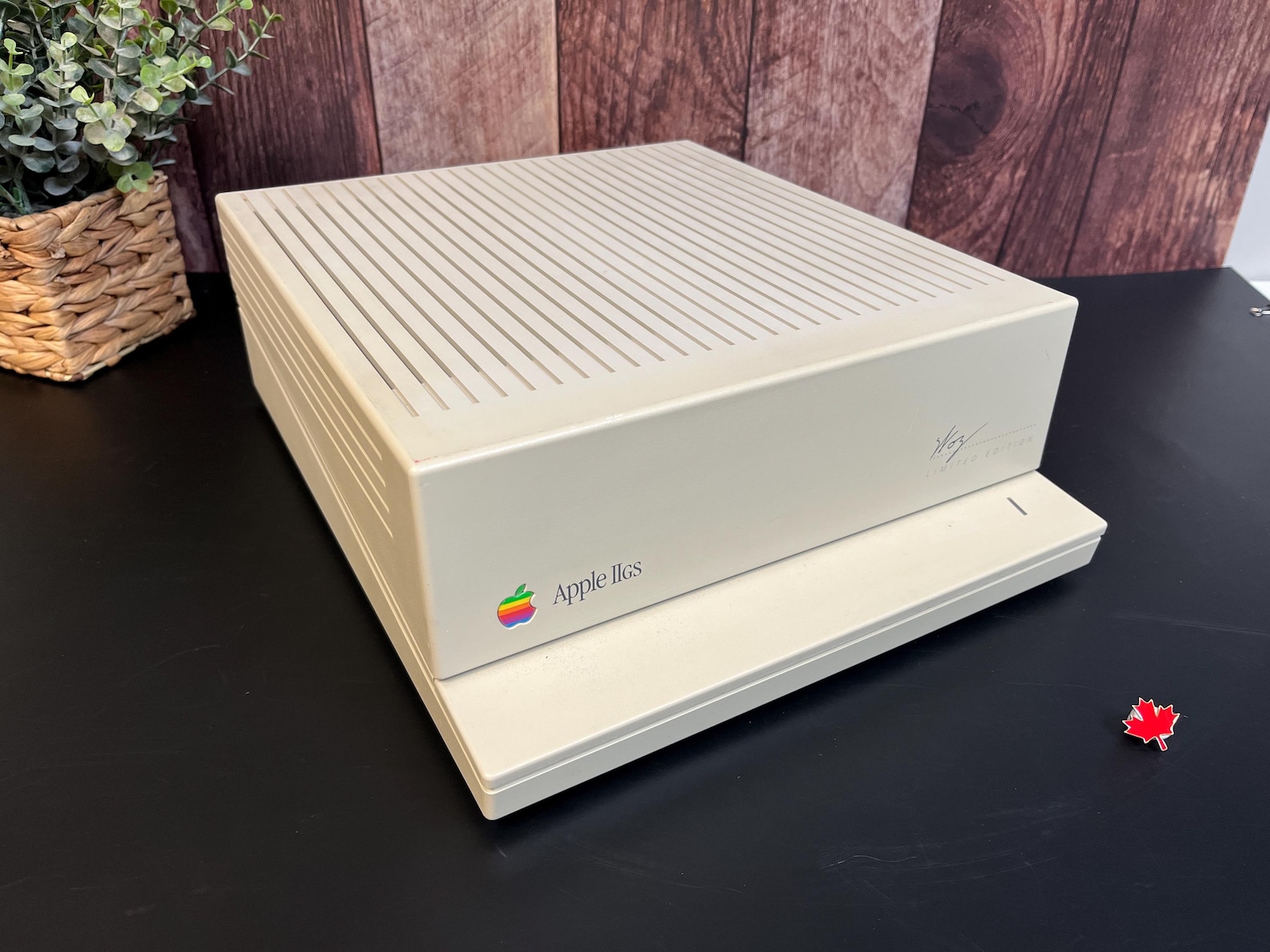 Vintage Apple IIGS WOZ Edition Macintosh Retro Computer UNTESTED. - Etsy