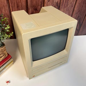 Vintage Macintosh SE 1MB RAM, 800K Floppy, 20MB Hard Disk, Retro Apple ...