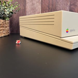 Vintage Apple IIGS WOZ Edition Macintosh Retro Computer UNTESTED. - Etsy