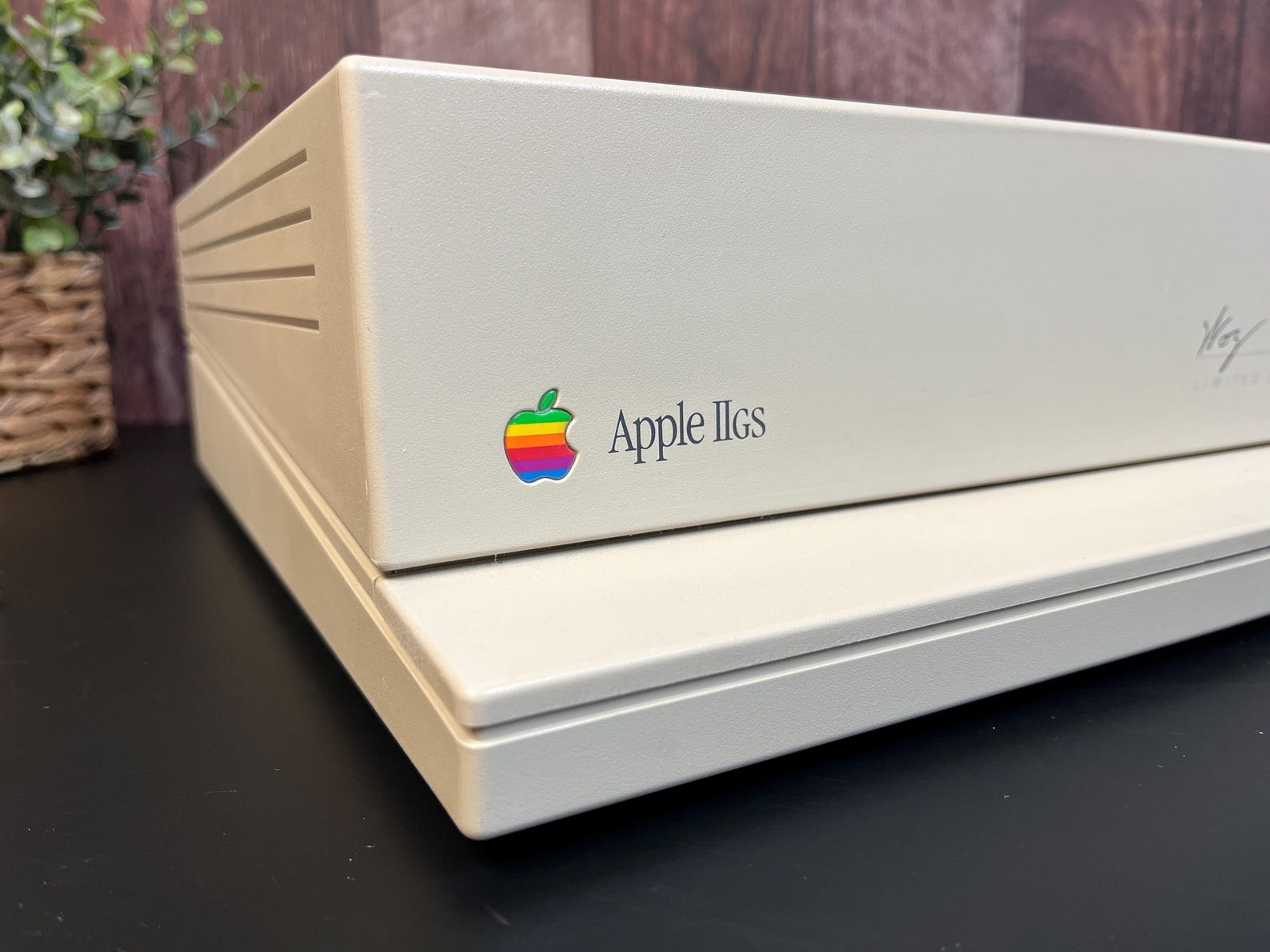 Vintage Apple IIGS WOZ Edition Macintosh Retro Computer UNTESTED. - Etsy