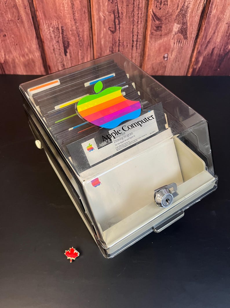 Vintage Computer Floppy Disk Organizer and Contents UNTESTED - Etsy