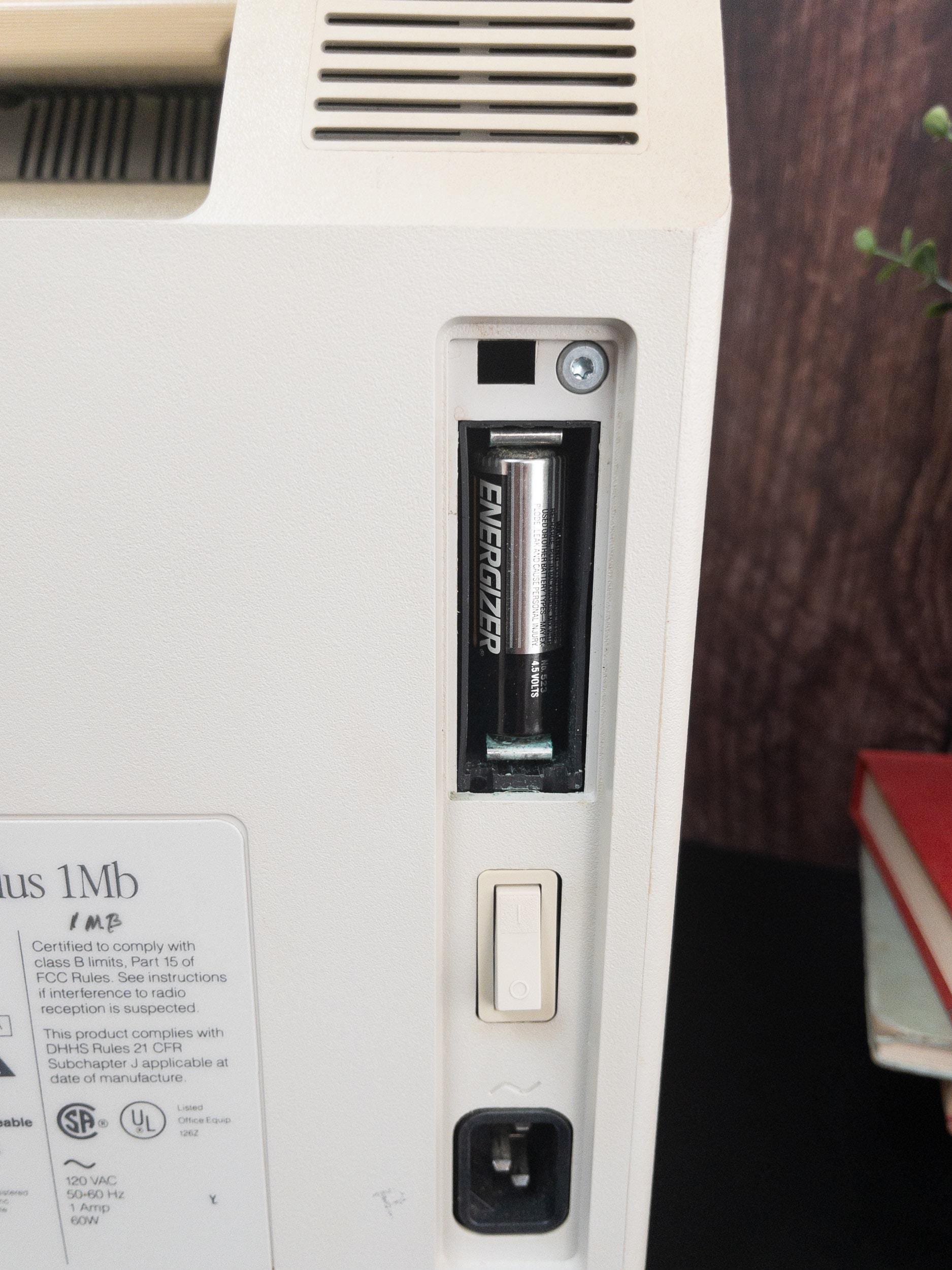 Apple Macintosh Plus 1MB (1987) – Model M0001A – Fair Condition ...