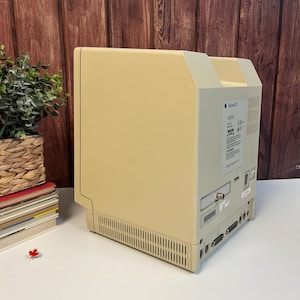 Vintage Macintosh SE 1MB RAM, 800K Floppy, 20MB Hard Disk, Retro Apple ...