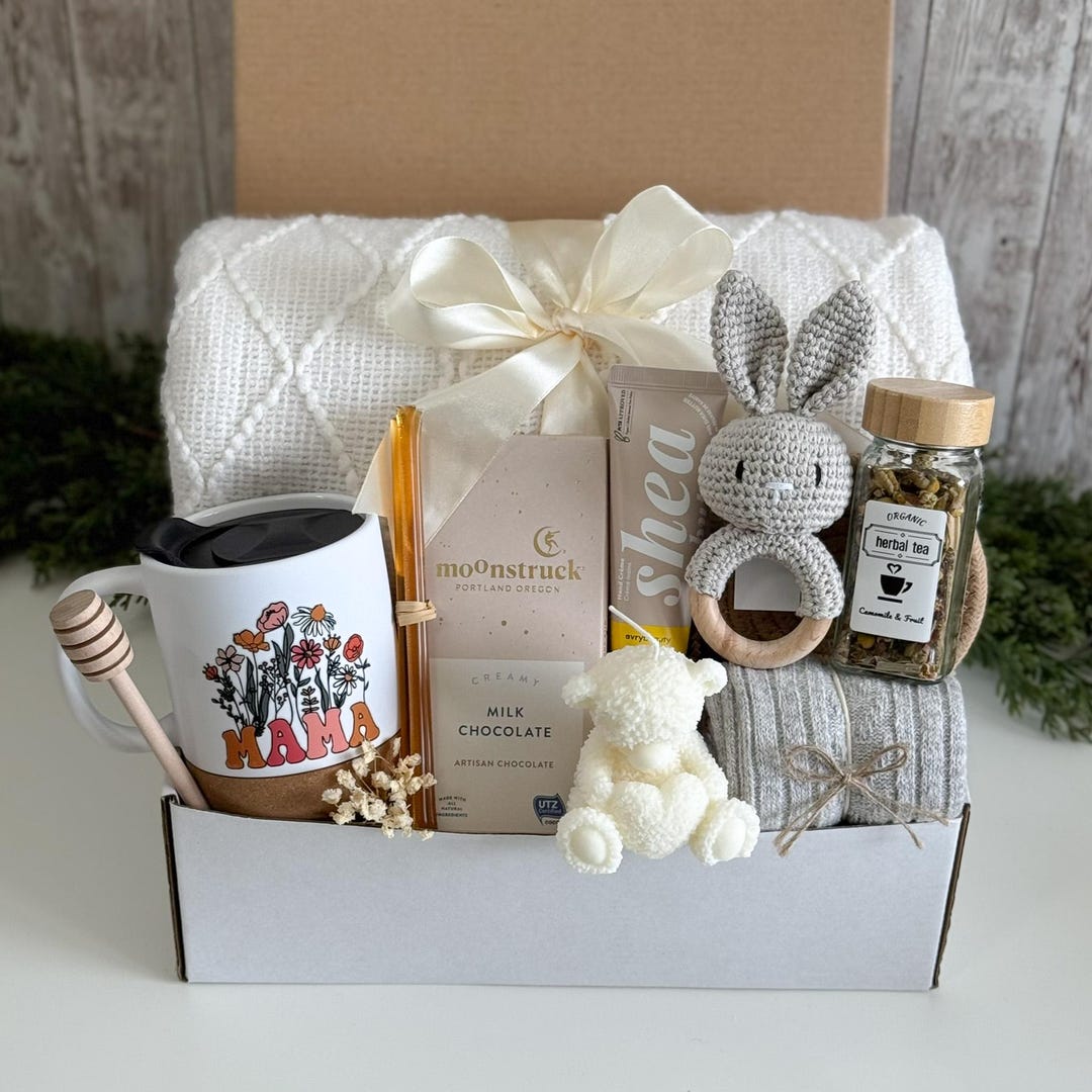 Expecting Mom Gift Box, Trimester New Mom Baby, New Parent Gift Basket ...