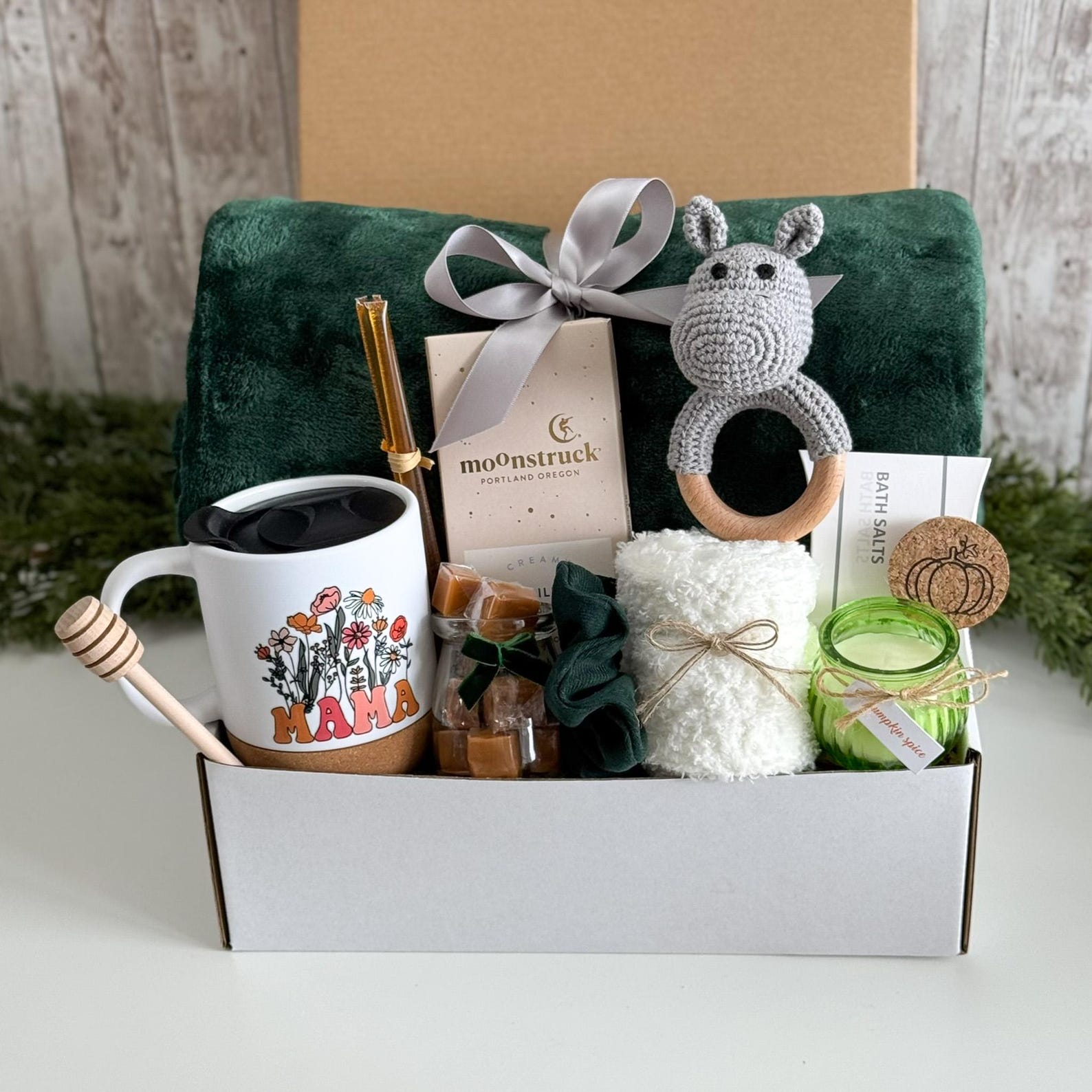 Expecting Mom Gift Box, Trimester New Mom Baby, New Parent Gift Basket ...