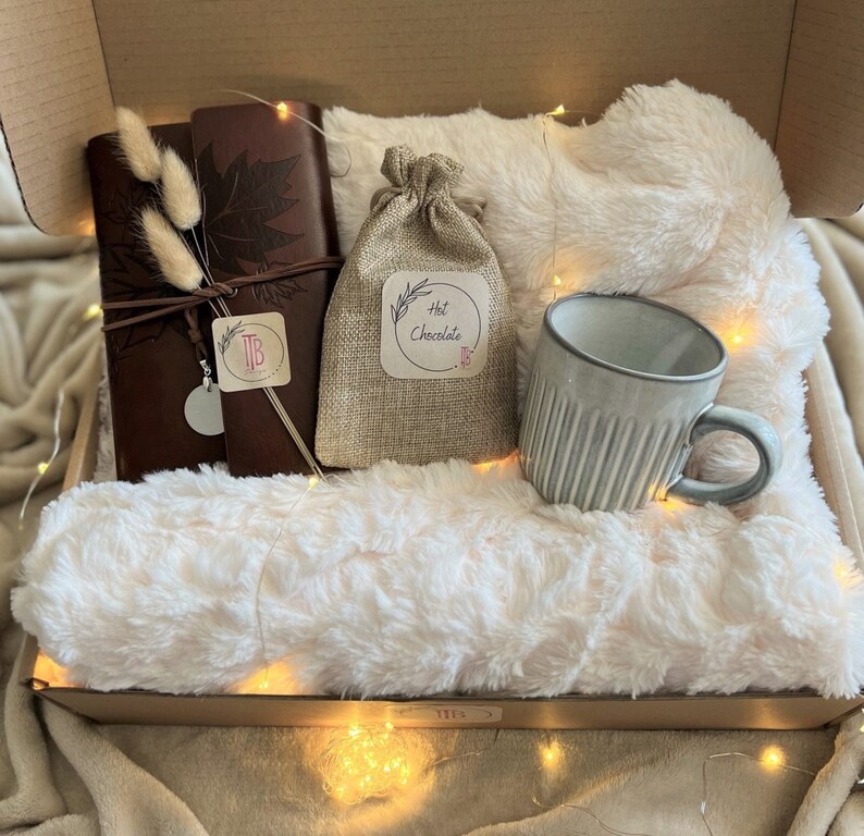 Blanket Gift Box Christmas Gifts Boxes Gift Box for Women Warm and Cozy ...