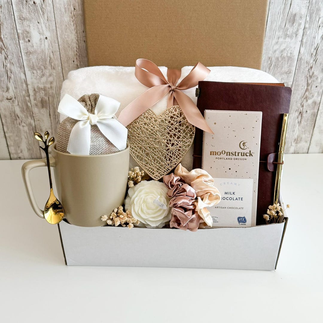 Holiday Gift Sets for Employee, Corporate Gift Boxes, Business Gift ...