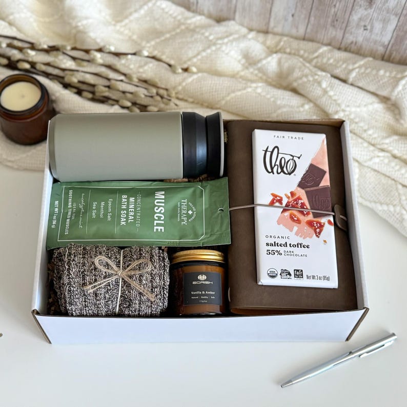 New Employee Welcome Gift Box, Employee Appreciation Gift, Corporate ...