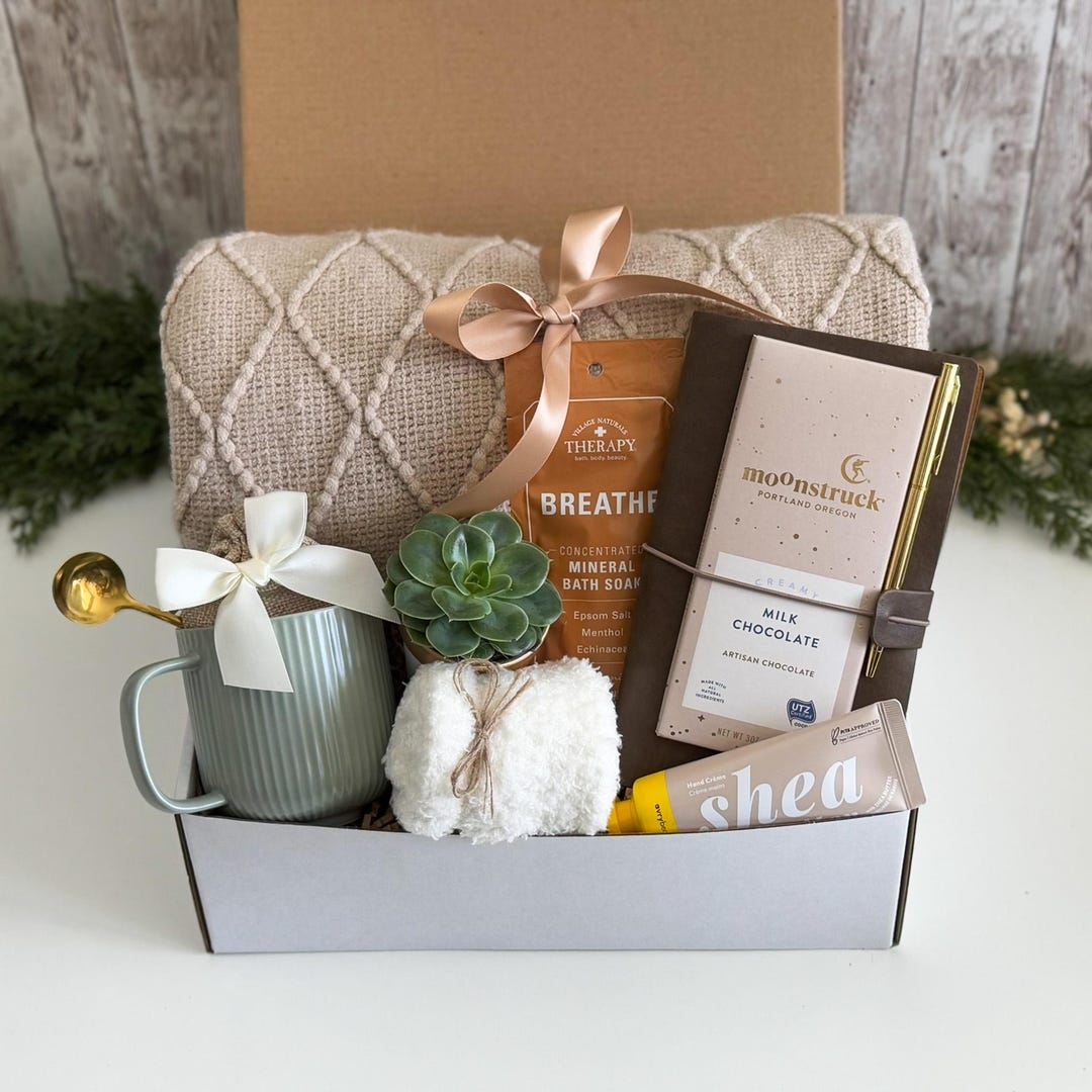Welcome to the Team Gift Box, Employee Appreciation Gifts Bulk, Gifts ...