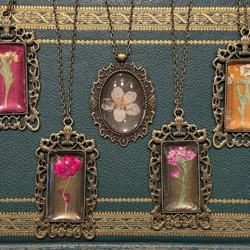 Pressed Flower Jewelry - Etsy