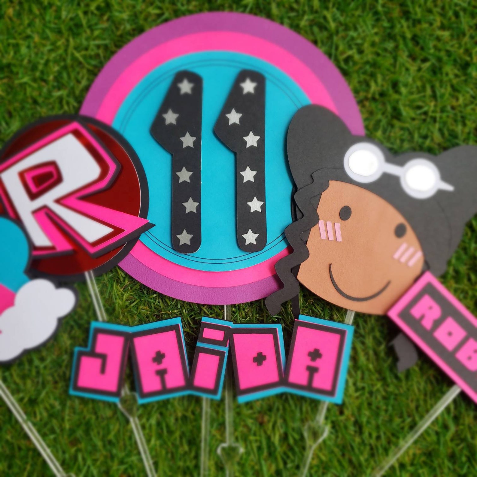 Roblox Inspired Centerpiece Personalized Cake Topper Girl - Etsy