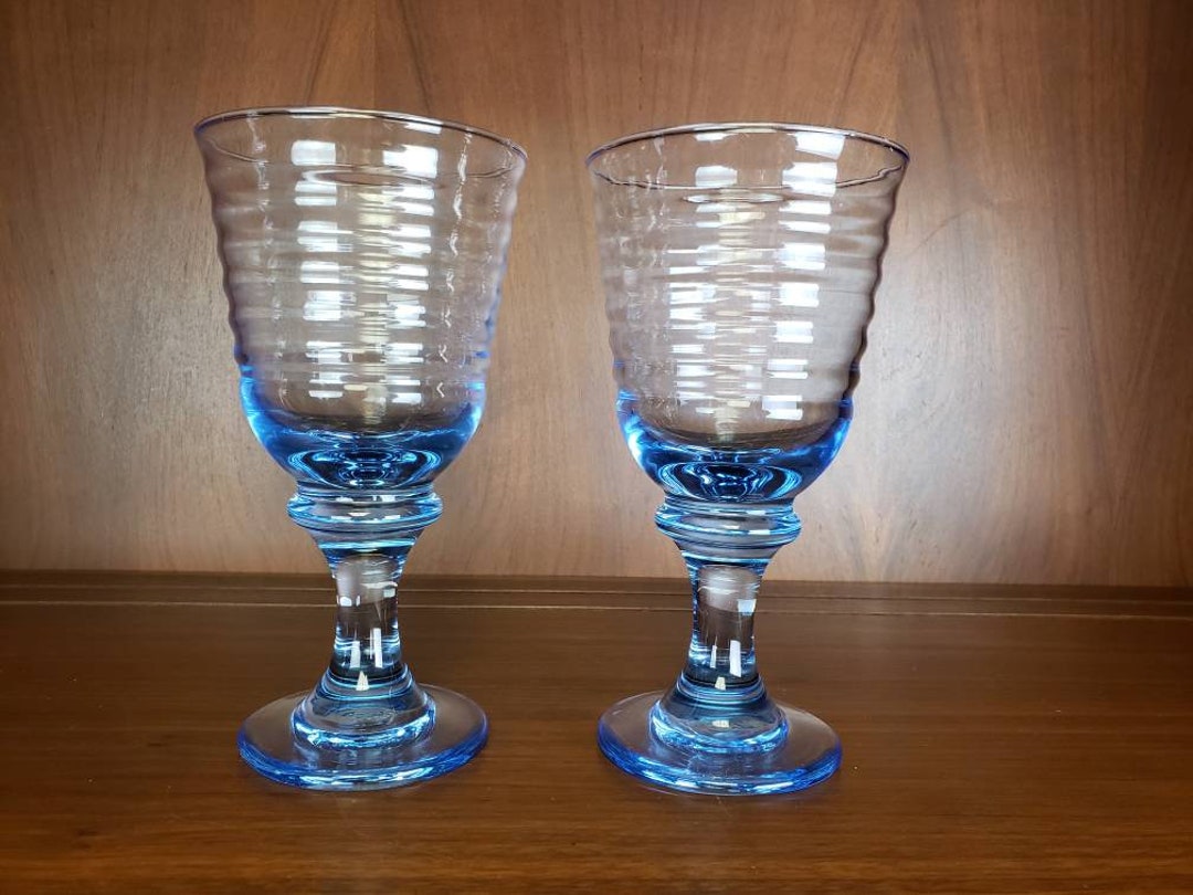 Libbey Sirius Blue Water Goblets With Ribbed Horizontal Lines Blue ...