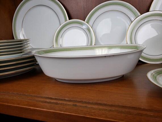 Large dish sets store