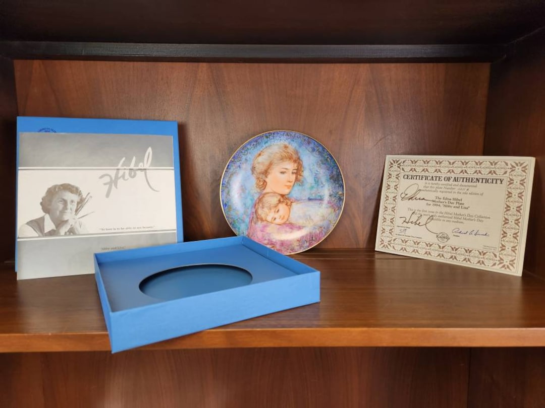 Edna Hibel Collector Plate Original Box Signature Abby and Lisa Mother ...