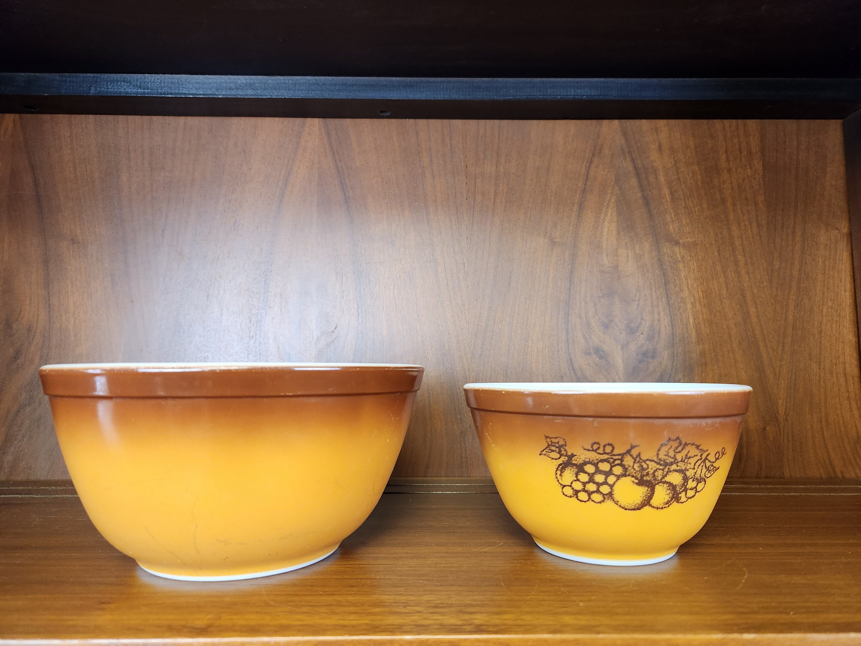 Pyrex Old Orchard Nesting Bowl Set of Two Brown Ombre Fruit - Etsy
