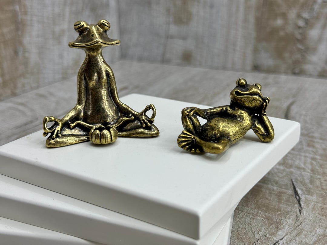 Sitting Frogs Figurine Brass Couple Frog Sculpture Vintage Bronze Frog ...