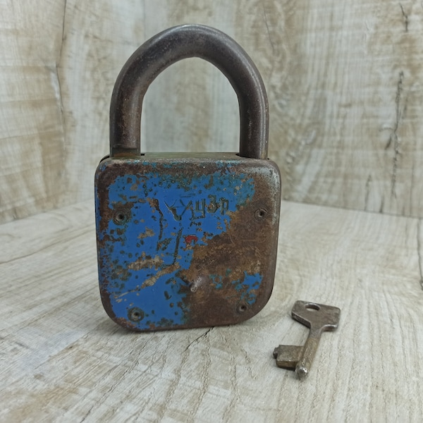 Rusty Lock - Etsy