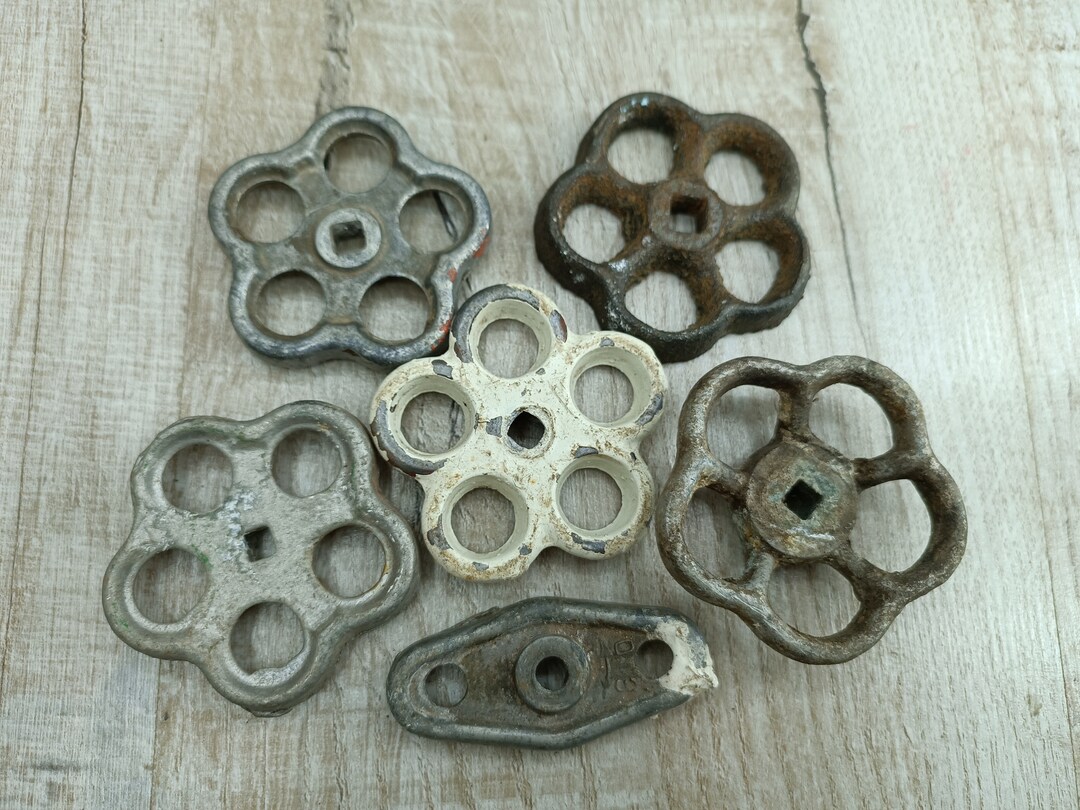 Valve Faucet 6 Vintage Faucet Handles Rusty Garden Outdoor Spigot Valve ...