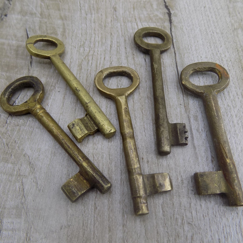 Vintage Skeleton Key - Etsy