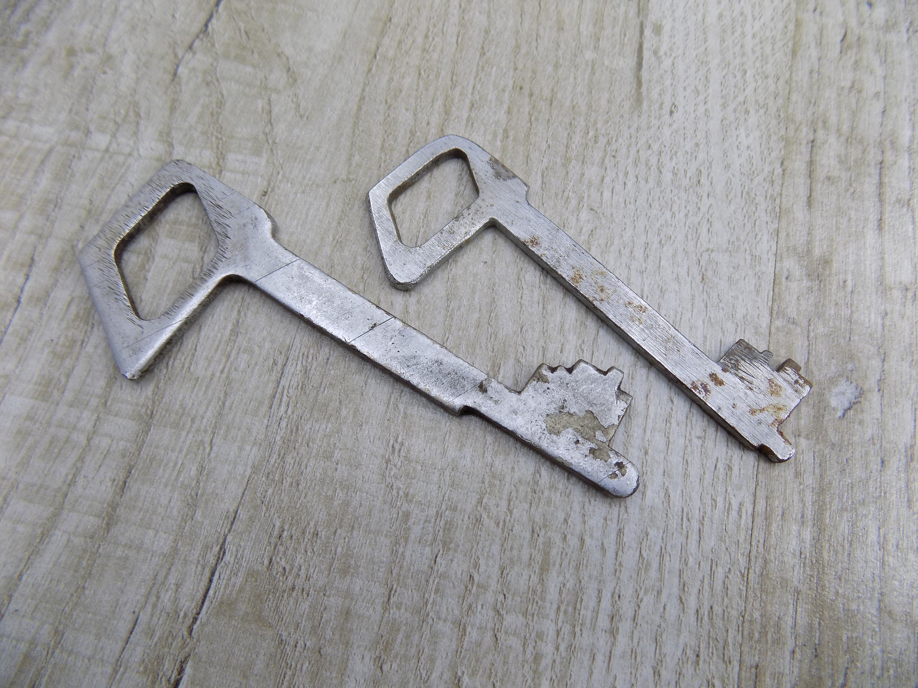 Pair Vintage 2 Key Silver Wholesale Antique Figured Key for - Etsy