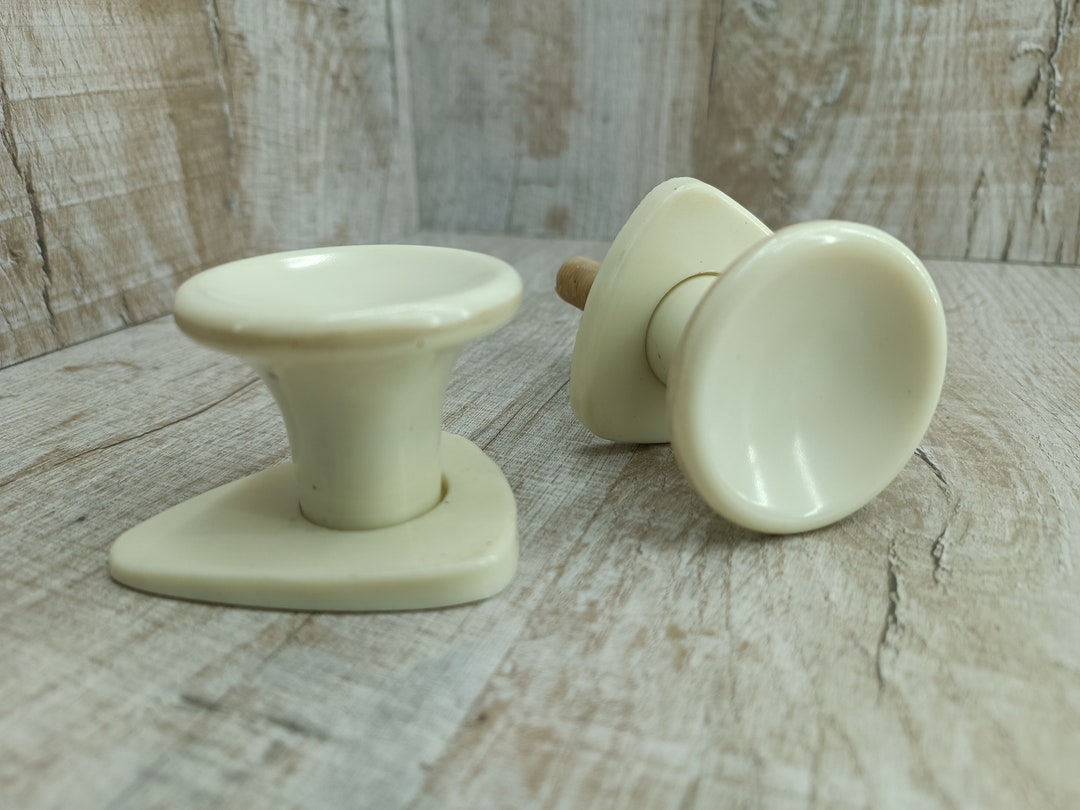 Vintage White Door Knob Figured Marble Old Plastic Knobs Vintage Door ...