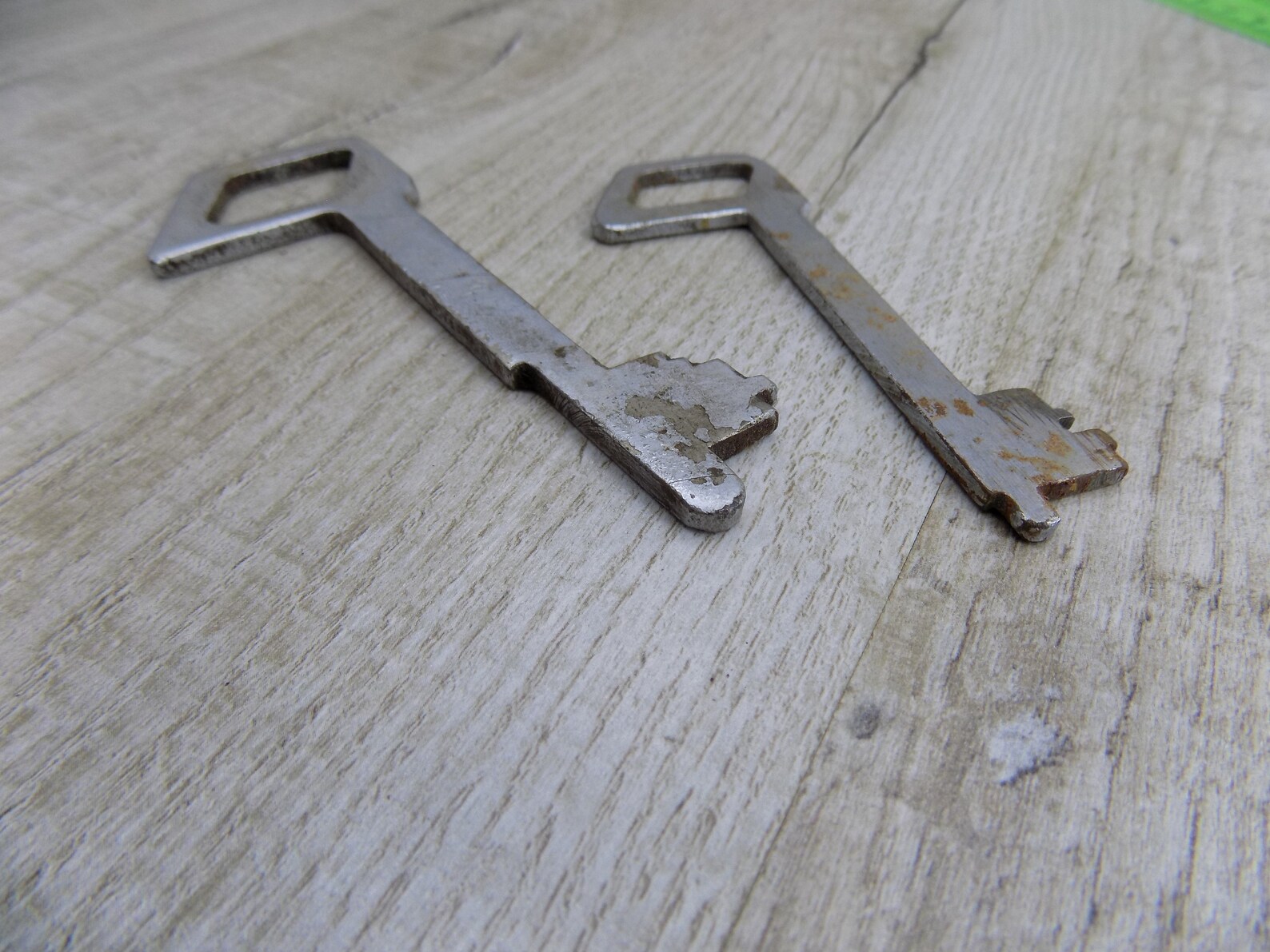 Pair Vintage 2 Key Silver Wholesale Antique Figured Key for - Etsy