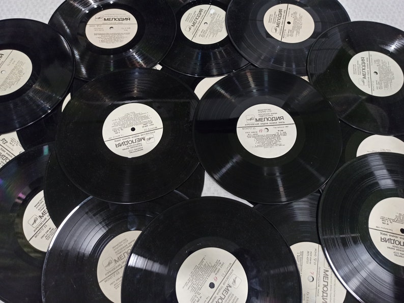 Vinyl Records 5 15 10 Vintage Round Repurposing Records Diy - Etsy