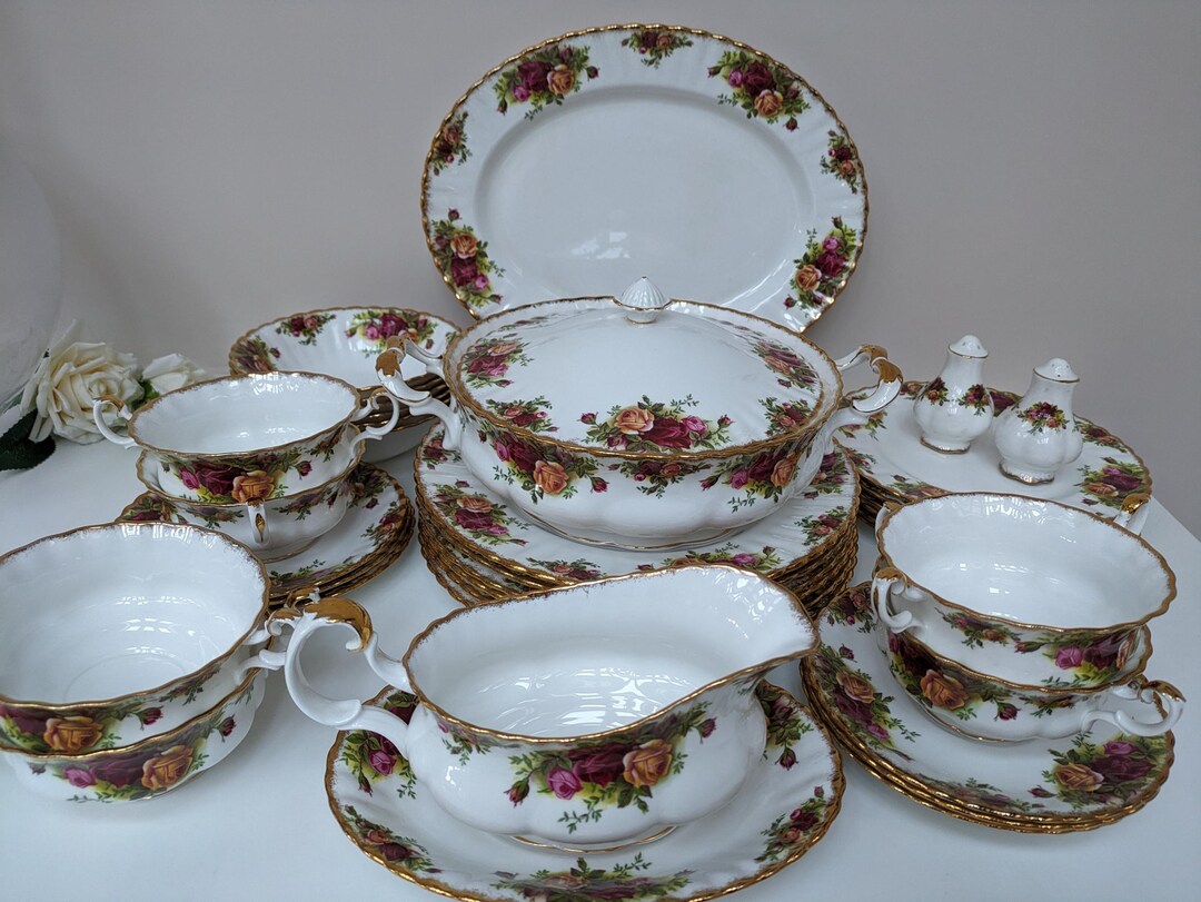 Old Country Roses, Dinner Set, Choice of Serving Dish, Gravy Boat ...