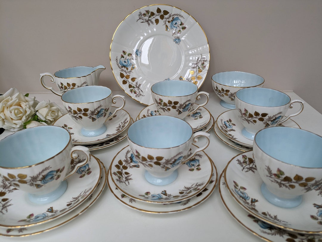 Stunning Tea Set for 6, Blue Flowers, Gold Leaves, 21 Piece Teaset ...
