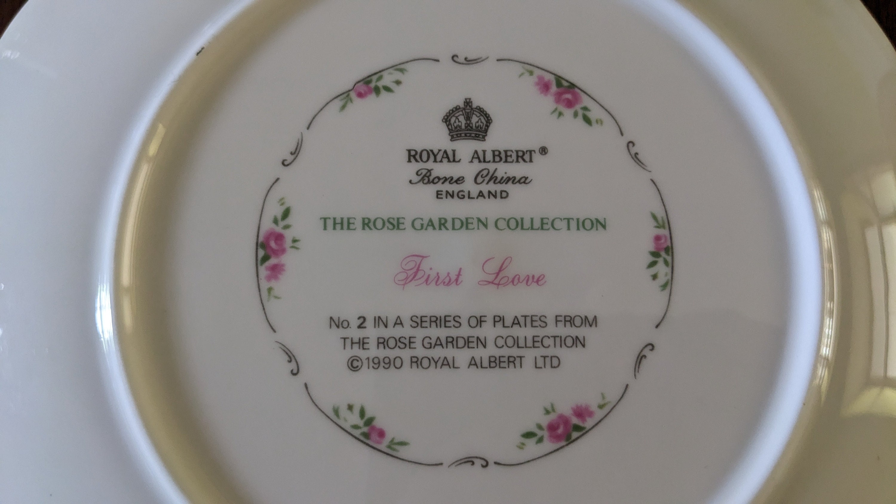 Royal Albert Collectors Plate, the Rose Garden Collection, Blue Moon ...