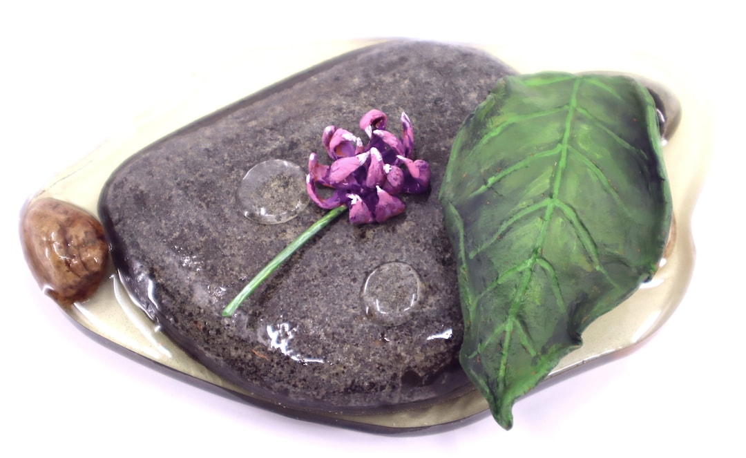 Hand-painted River Rock--"clover and Leaf at River Bank" - Etsy