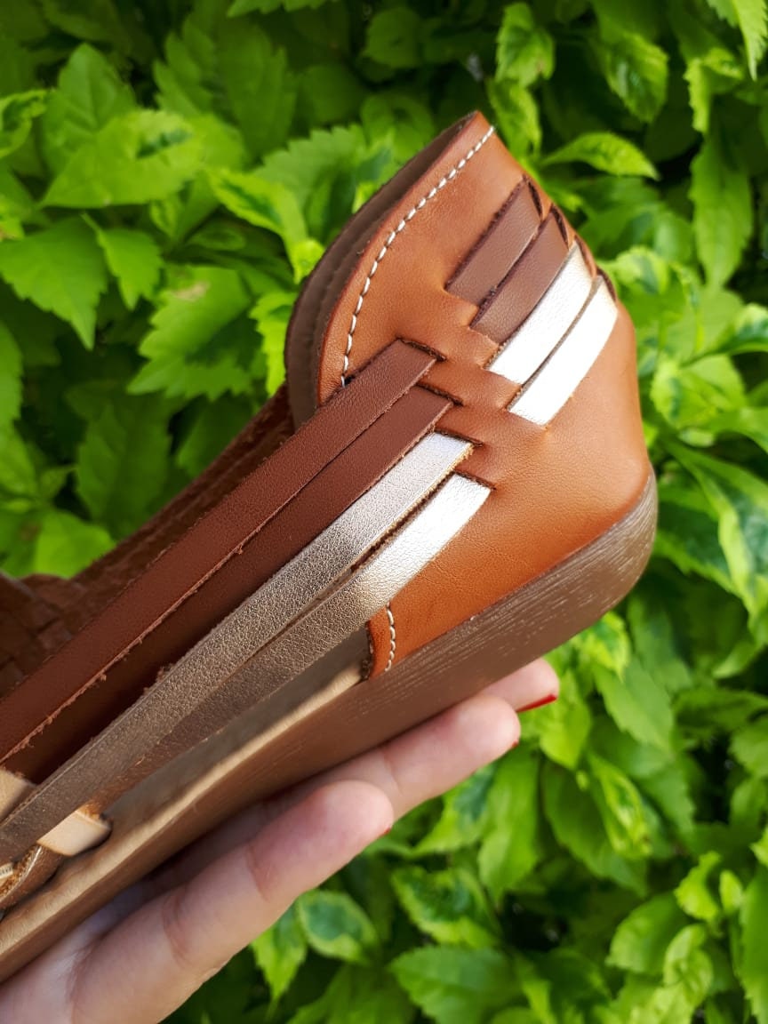 Mexican Shoes brown gold Mexican gold Huaraches sandals | Etsy