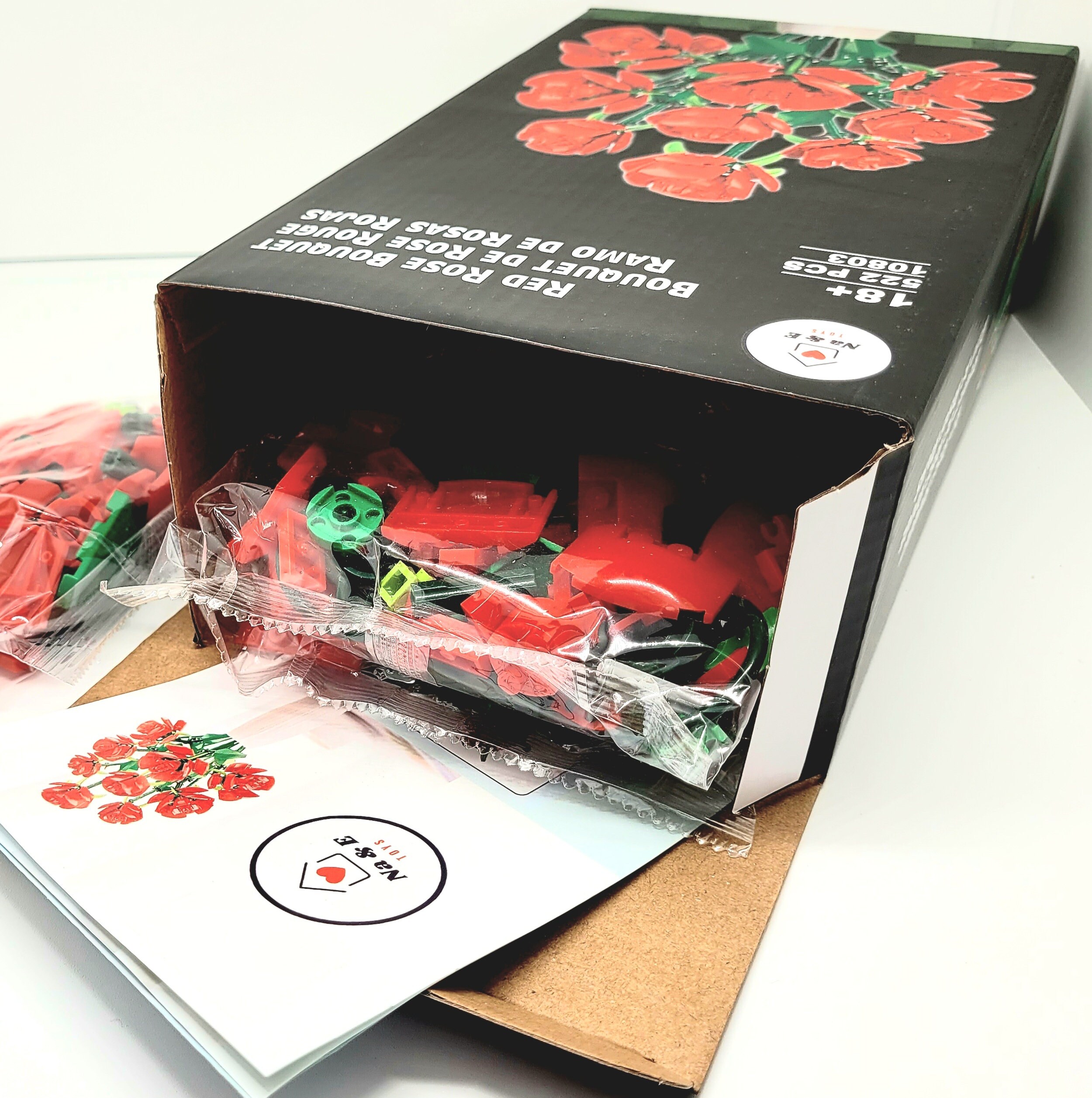 9 Red Rose Boutique Building Blocks 522 Pieces Everlasting Rose Bouquet ...