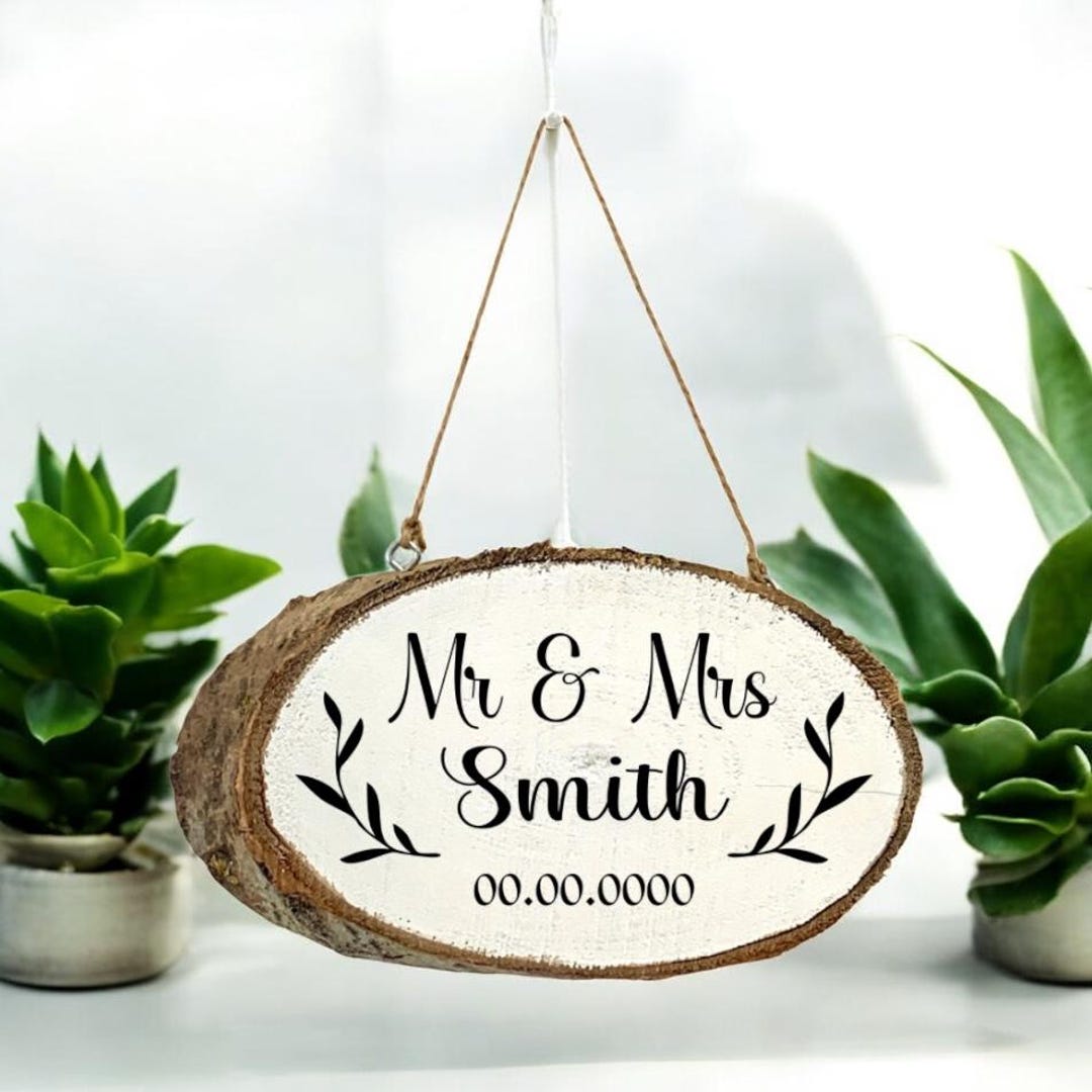 Personalized Mr & Mrs Wood Welcome Sign: Rustic Wedding Decor - Etsy