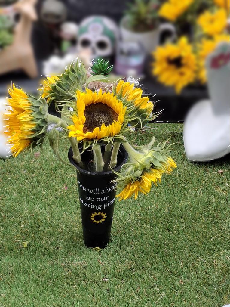 Personalised Grave Spike Vase Memorial Garden Flower Holder Remembrance ...
