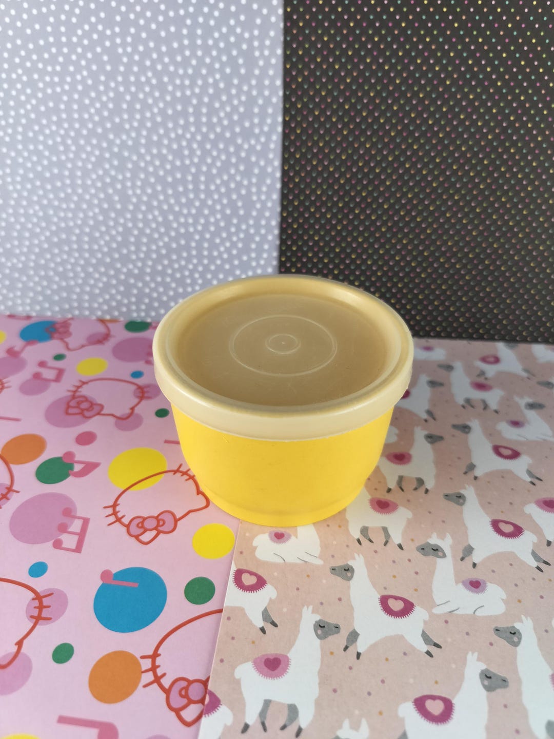 Vintage Tupperware Round Container Clear/lemon Yellow 1229-31, Nice ...