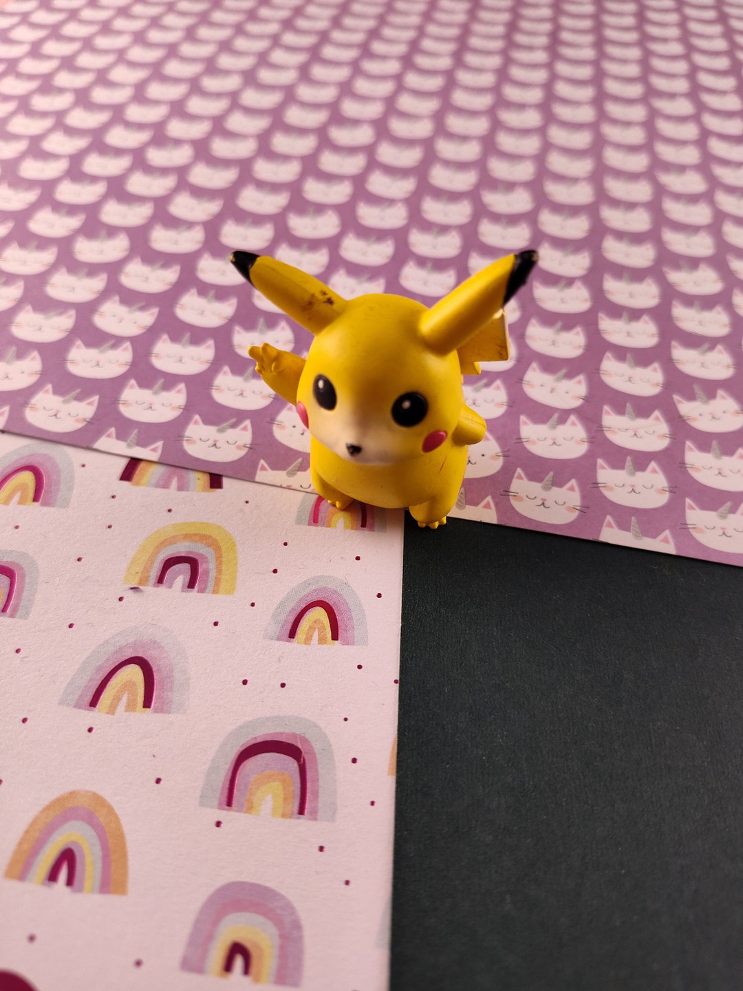 Vintage 1990's TOMY Pokemon Chonky Pikachu Peace Sign Figurine, Nice ...