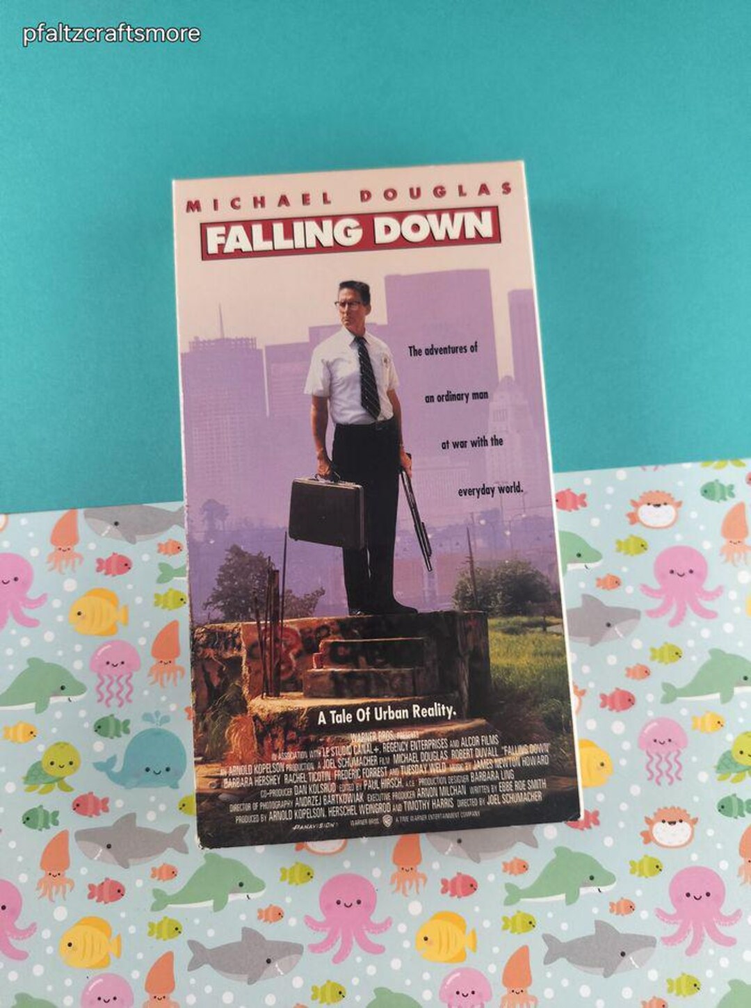 Vintage 1993 Falling Down Michael Douglas Warner Bros VHS Tape - Etsy