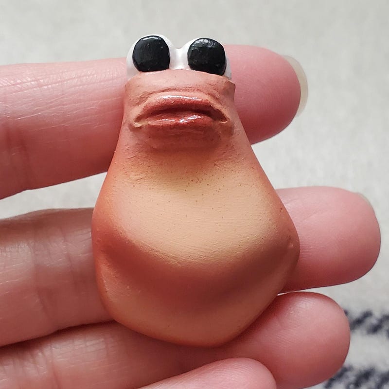 Marcus the Worm Vr - Etsy