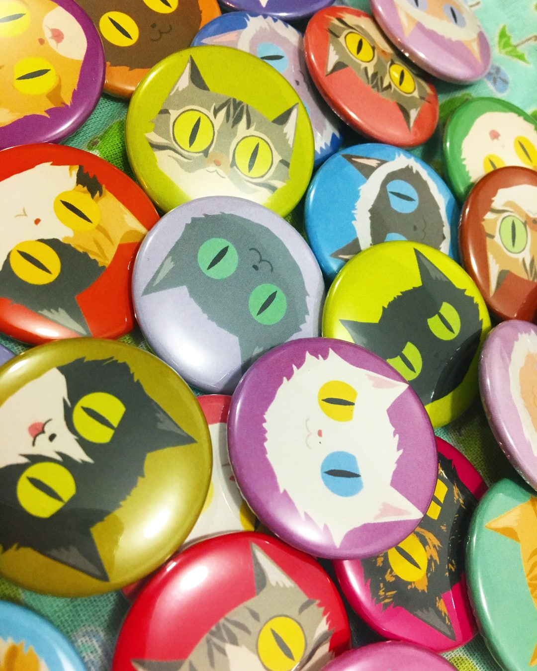 Find Your Cat 1.5 Inch Buttons (25 Different Designs!!) - Etsy