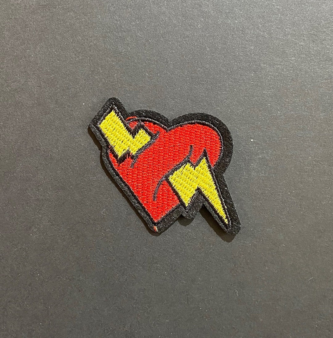 Thunderbolt Heart Iron on / Sew on Patch - Etsy