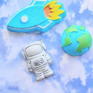 Outer Space Bath Bombs - Astronaut Bath Bomb - Rocket Ship Bath Bomb ...